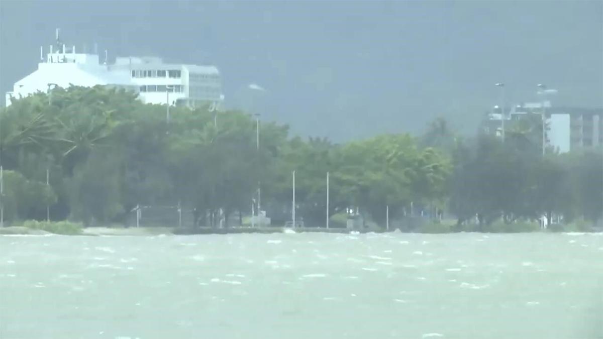 Cyclone Jasper crosses Australia's east coast as category 2 storm with ...