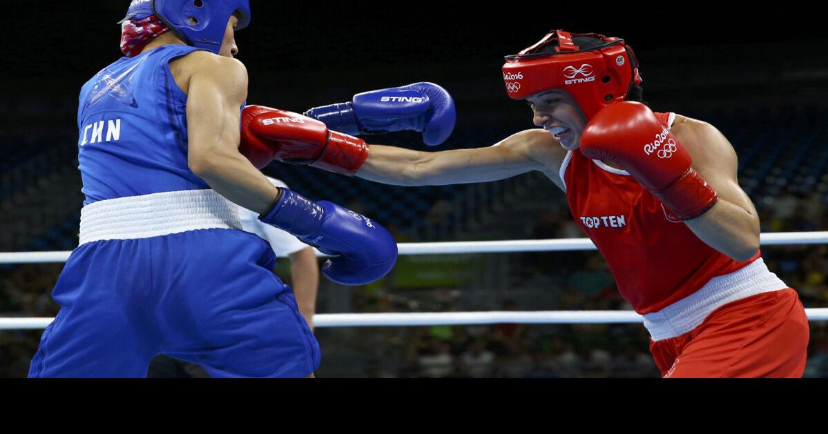 Mandy Bujold falls ill, loses boxing quarter-final at Rio Olympics