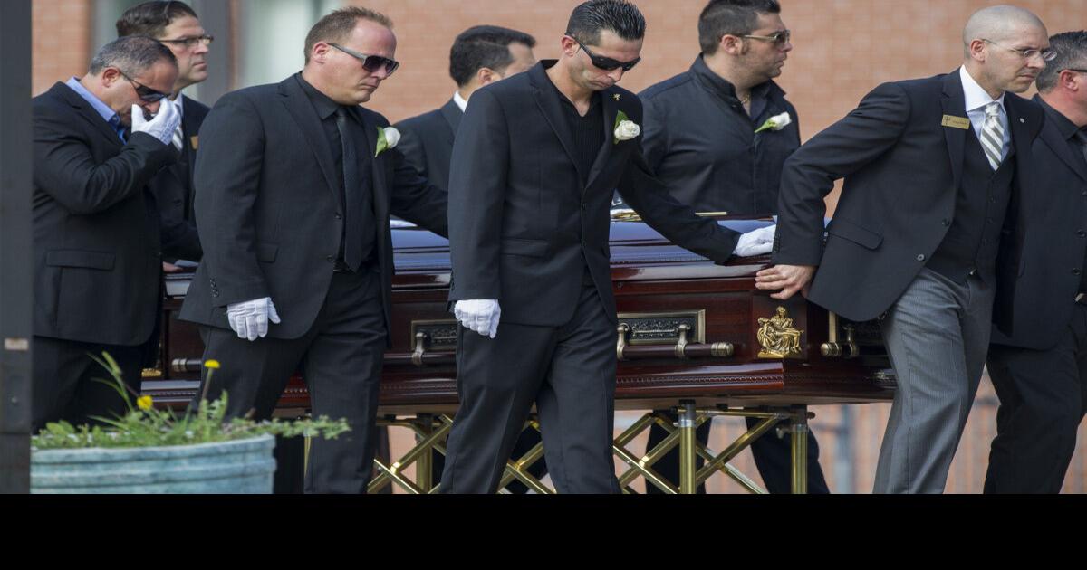 Mourners at mobster Sam Calautti’s funeral told of power of repentance