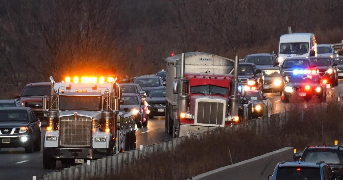 Spate of collisions sparks massive traffic jams on Highway 403 in Hamilton