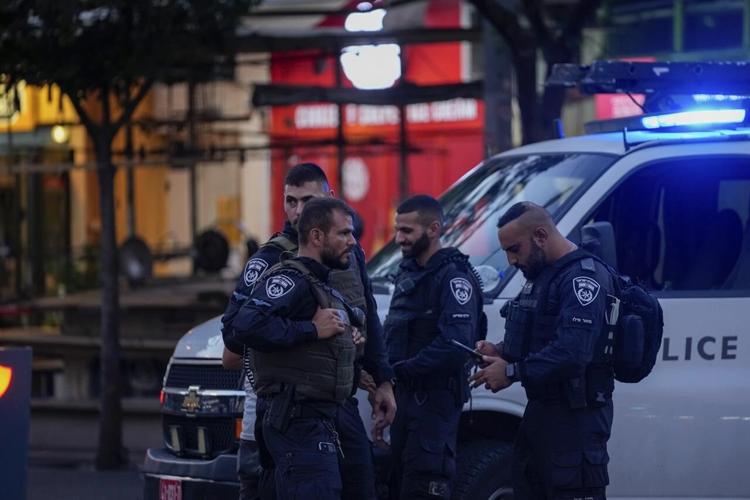 Palestinian shooting attack in downtown Tel Aviv kills Israeli security ...