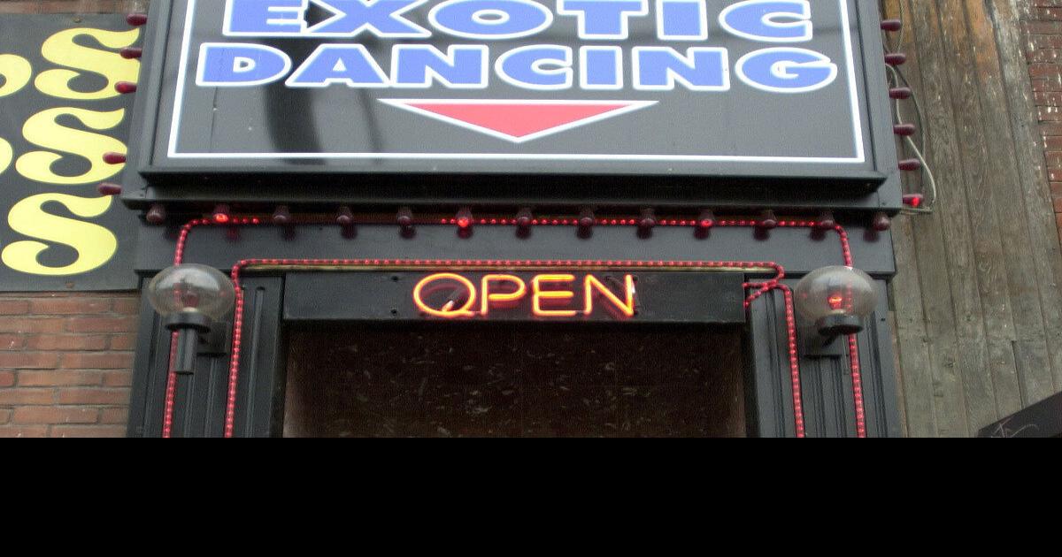 Toronto refines no-touch rule for strippers