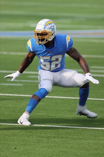 Linebacker Denzel Perryman signs with Los Angeles Chargers for a second ...