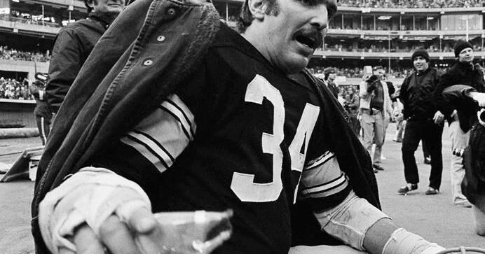 Andy Russell, a star outside linebacker who helped turn the Steelers ...