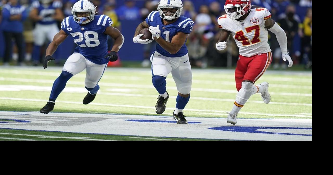 NFL rushing champs vie for crown in Titans-Colts clash