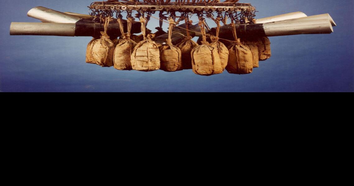 Explosives experts destroy balloon bomb in B.C.