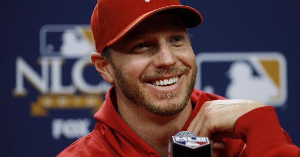 Roy Halladay wins Cy Young Award