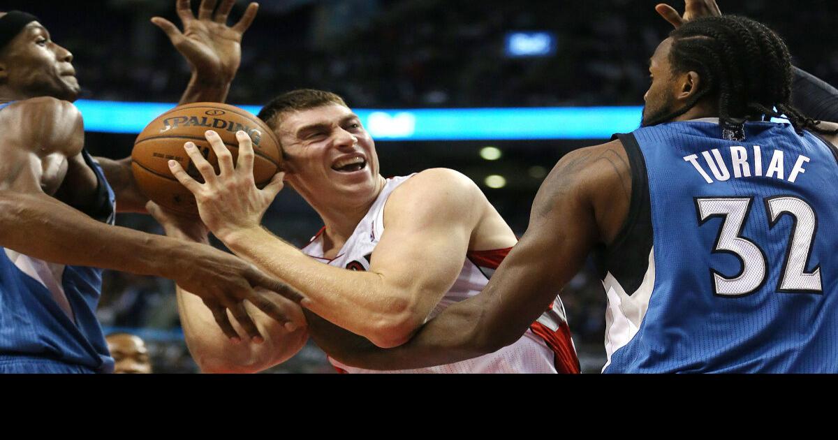 No mascot, no glory for Toronto Raptors in pre-season home opener