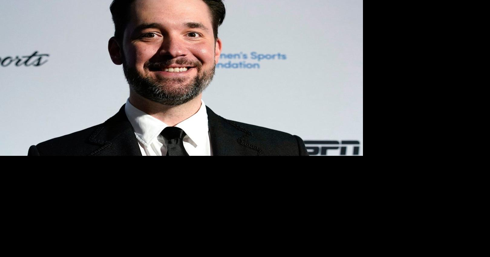 Women's long jump takes over Times Square as Athlos brings track to the ...