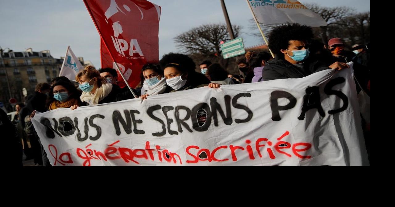 Struggling French students protest university closures