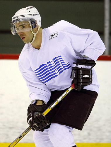 Can Mike Danton put past behind?