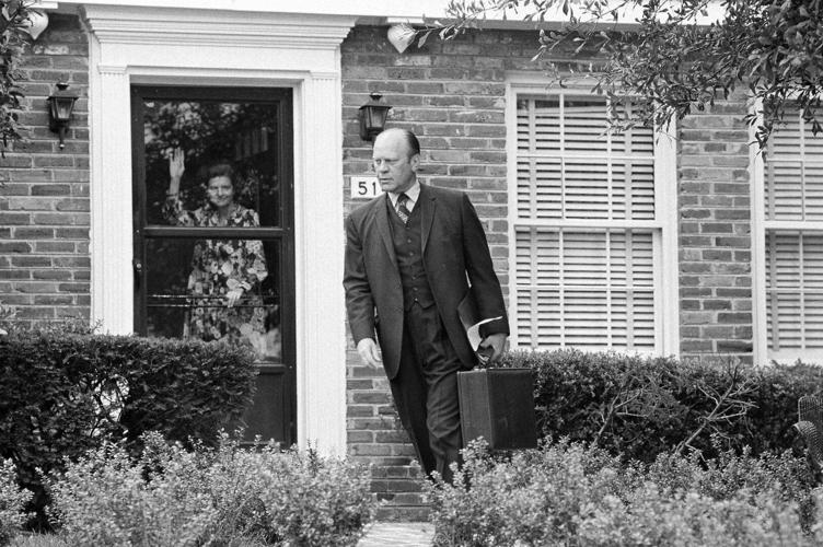 Award-winning AP photographer Bob Daugherty captured history with speed ...