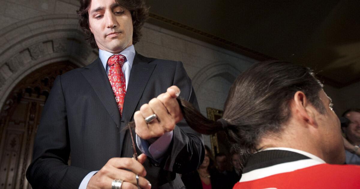 Tory Senator sports a new hairdo after boxing loss to Justin Trudeau
