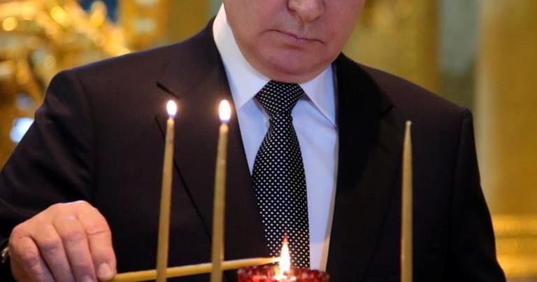 Leader of Belarus gifts Putin a tractor for 70th birthday