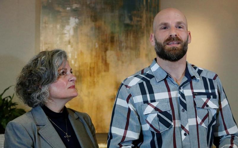 Pardoned ex-soldier initially didn’t take White House call