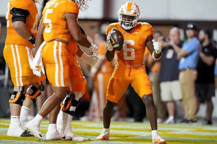 Dylan Sampson rushes for 4 TDs as No. 7 Tennessee routs Kent State 71-0