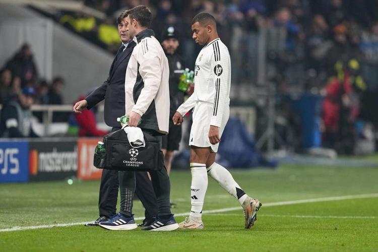 Mbappé has injured left thigh and will likely be sidelined by Real Madrid