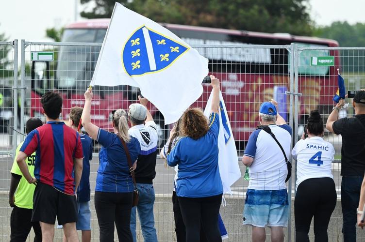 Bosnia-Herzegovina preparing to face Davies-less Canada in World Cup opener