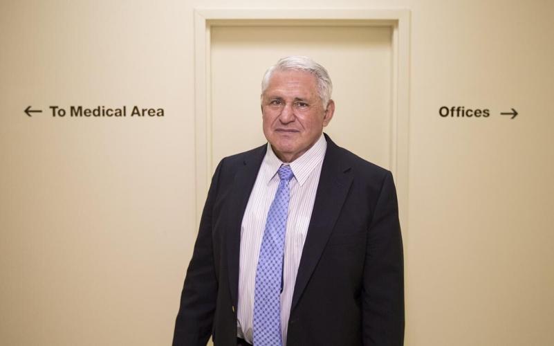 ‘That’s an injection mill.’ Ontario’s top-billing pain doctors ...