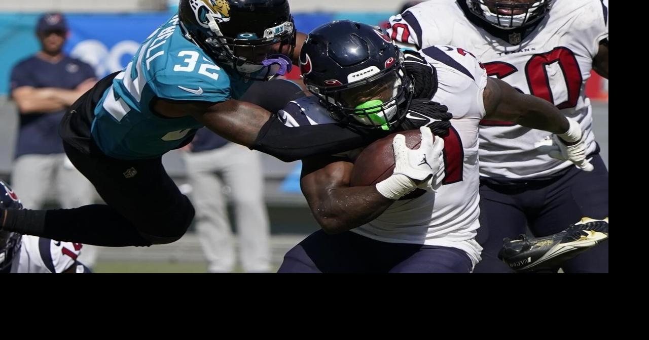 Pierce’s run, Walker’s gaffe help Texans topple Jags again