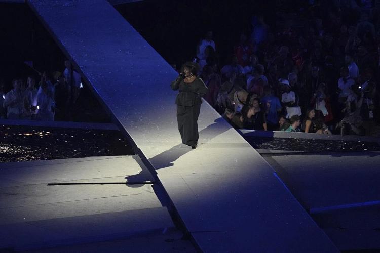Yseult hits Olympic stage as closing ceremony performer, shining light ...