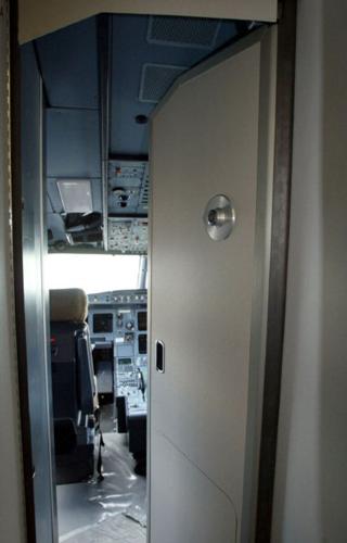 Jet cockpit doors nearly impossible to open by intruders