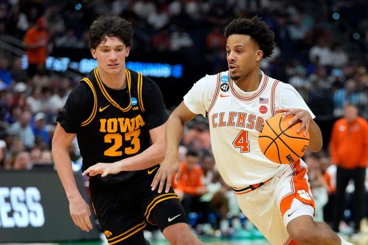 Stirtz weathers cold shooting to score 16 and help Iowa beat Clemson 67 ...