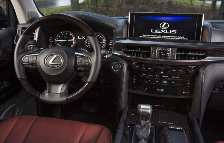 Preview: Third-generation LX 570 receives a second facelift
