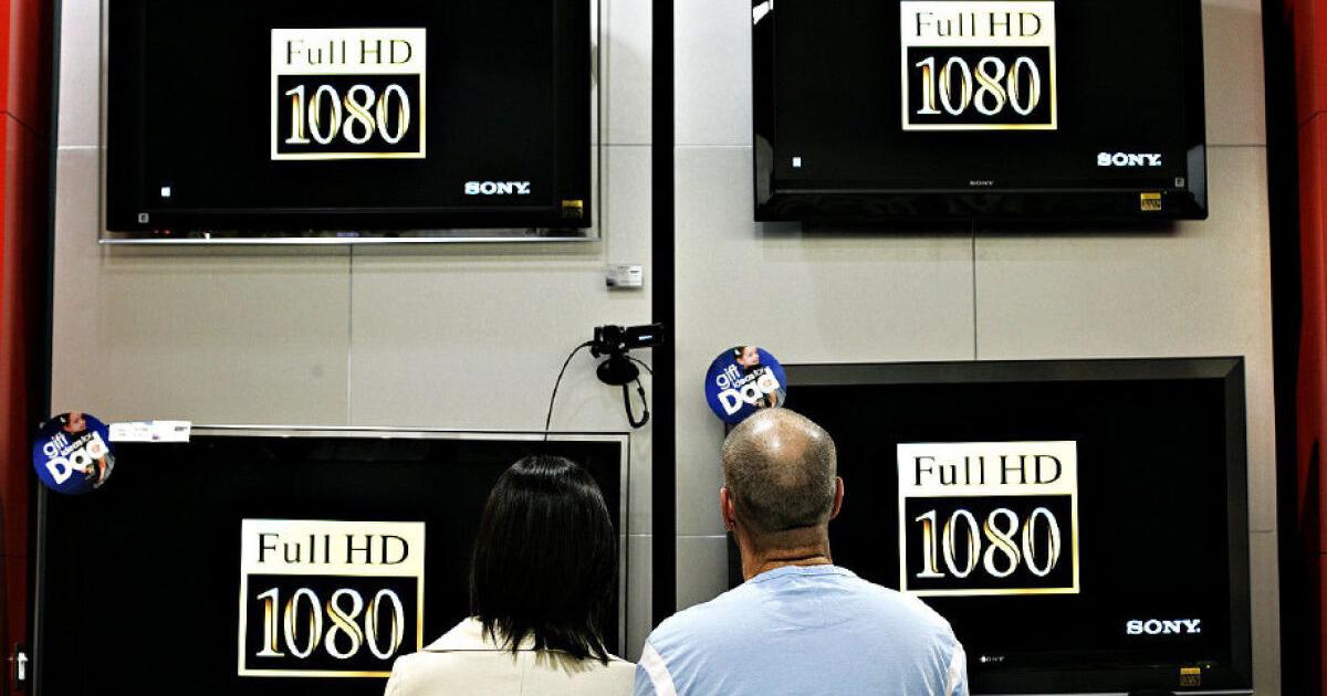 Sony closing all 14 stores in Canada