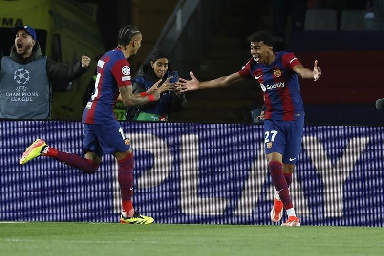 Mbappé scores twice as PSG beats Barcelona to reverse 1st-leg loss and ...