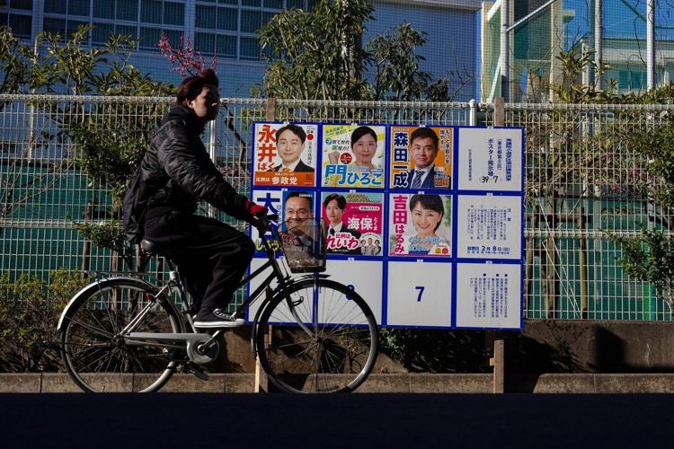 Japan's first female prime minister counts on her popularity to help ...