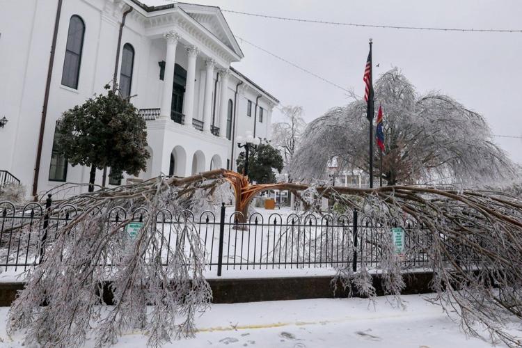 Mississippi shivers under ice as long recovery looms