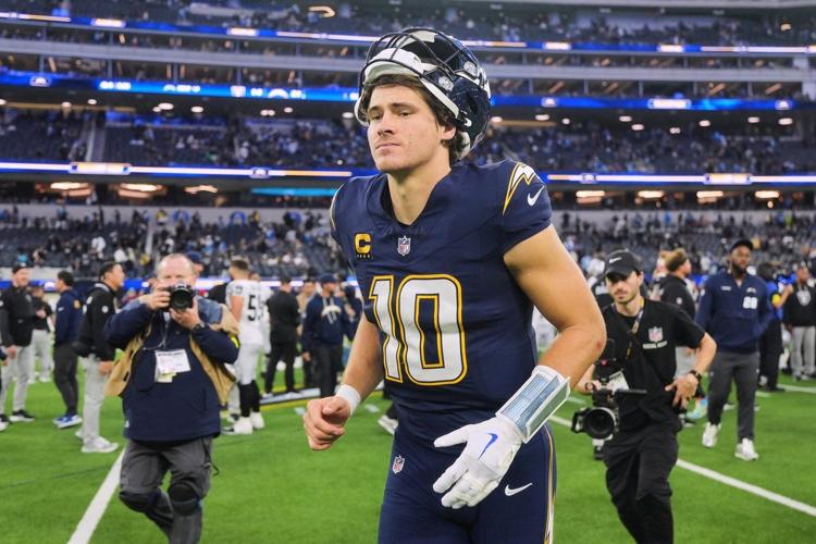 Chargers QB Justin Herbert not practicing Wednesday, 2 days after ...