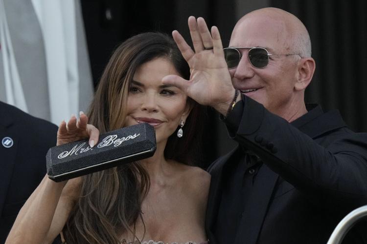 ‘Kisses yes, Bezos No,’ protesters say, as Bezos wedding bonanza stirs ...