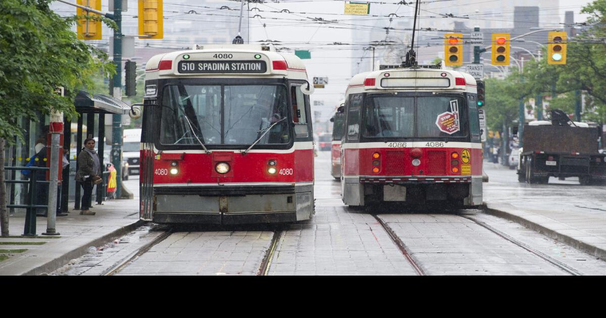 TTC closes Spadina and Dundas for track work