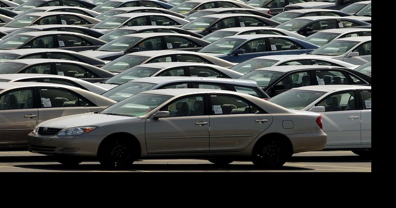 Toyota Canada issues 'Do not drive' warning for 7,300 cars over airbag ...