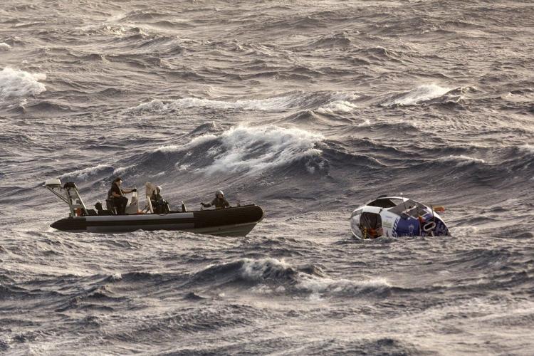 Australian navy rescues adventurer who hit a cyclone while rowing ...