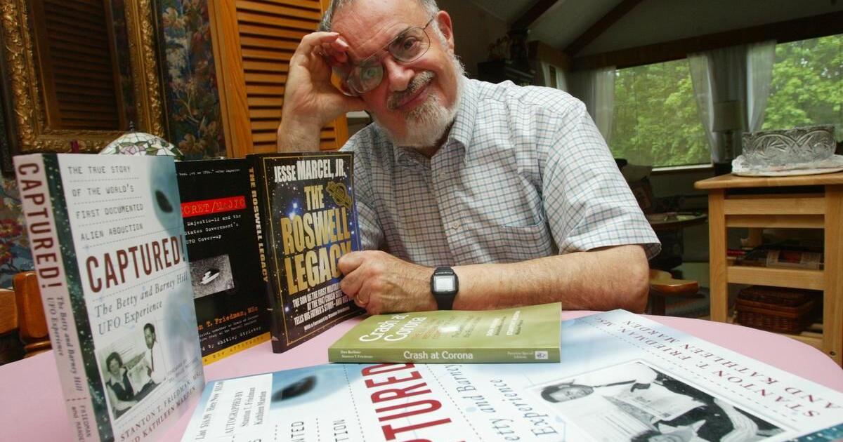 UFO researcher Stanton Friedman dies after half-century effort to prove ...