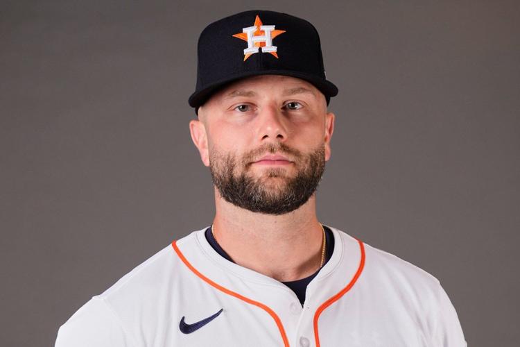 Astros first baseman Christian Walker's MRI shows no sign of strain in ...