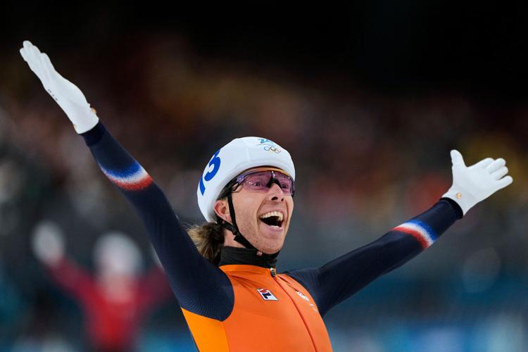 A 40-year-old Jorrit Bergsma becomes the oldest Olympic speedskating ...