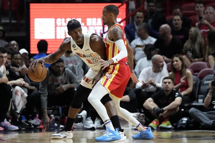 Butler scores 26, Heat bench adds 59 in 130-128 win vs Hawks
