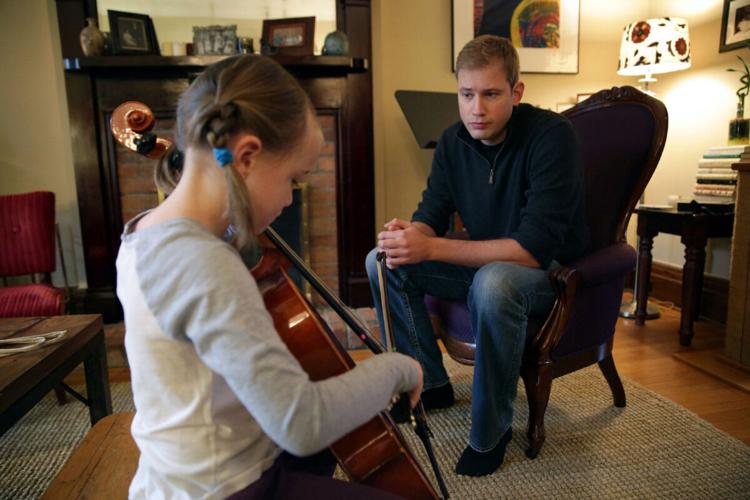 Jonathan Crow stands tall as TSO concertmaster