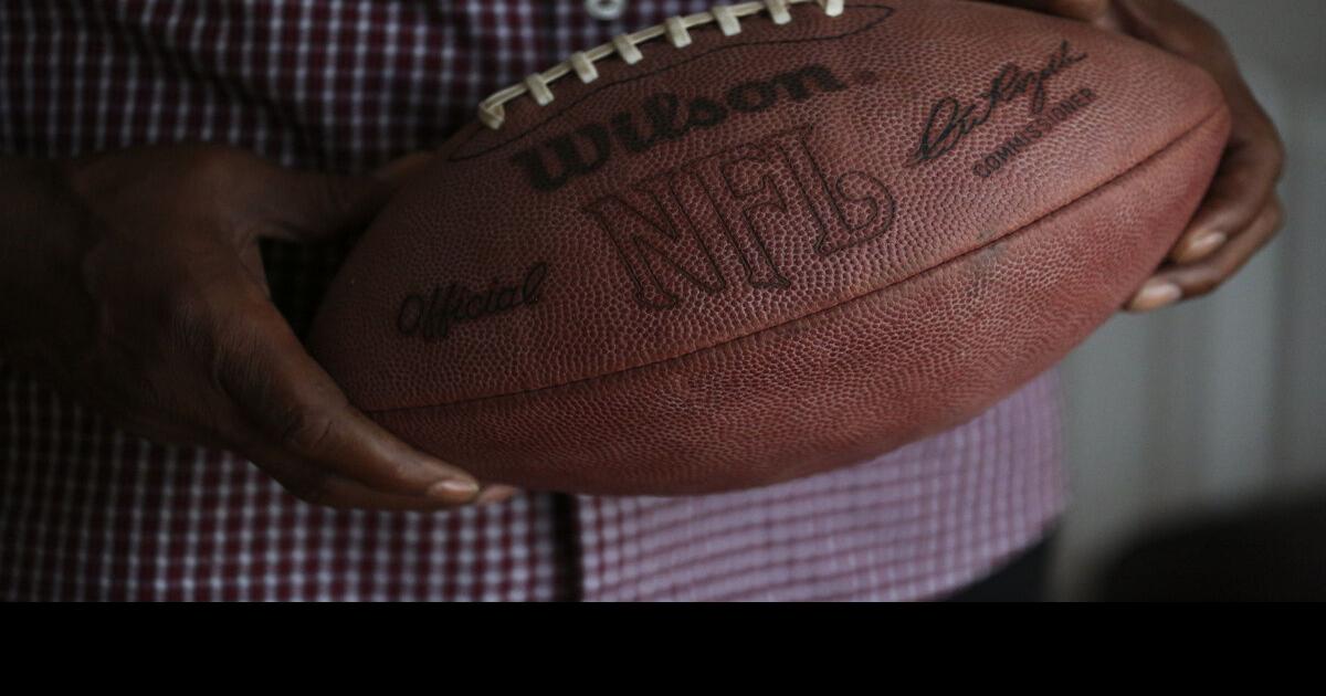 NFL to use sideline medical-examination tents