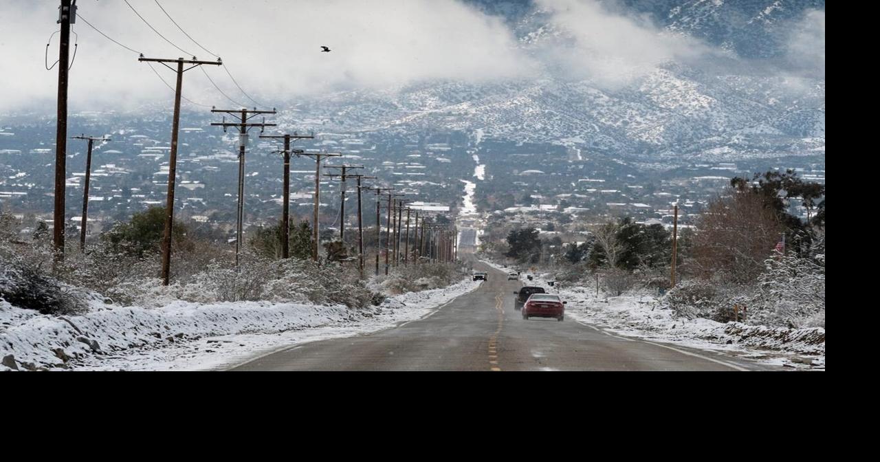 The Latest: Snow in Tucson, Arizona, surprises residents