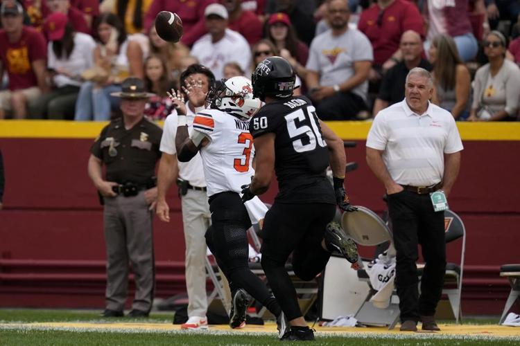Becht guides Iowa State over Oklahoma State 34-27 in Big 12 opener
