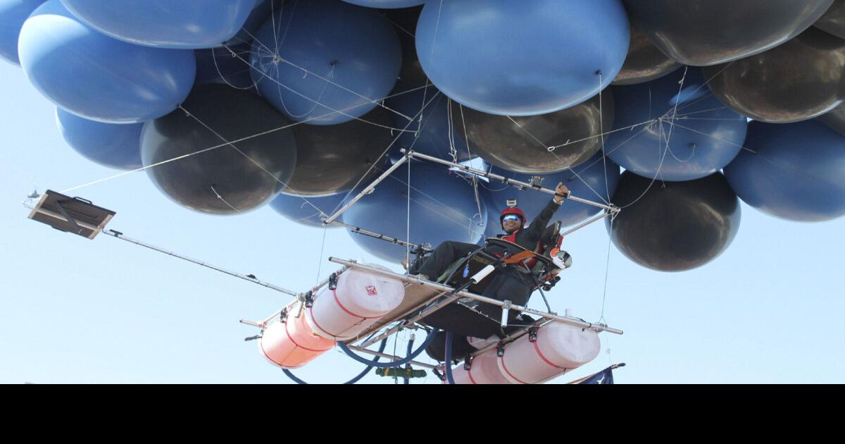 Lawn-chair balloon flight downed by hail, snow