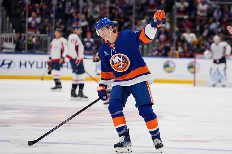 Islanders rookie Matthew Schaefer gets 1st NHL goal in loss to Capitals