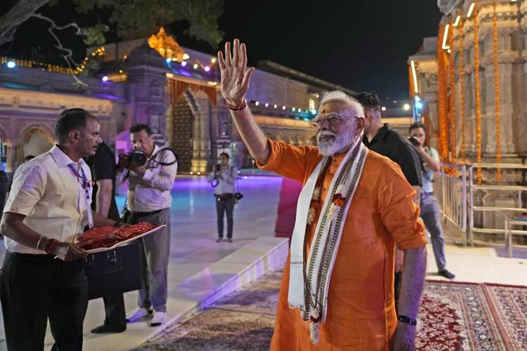 India Pm Modi Files His Nomination To Run For A Third Term In General