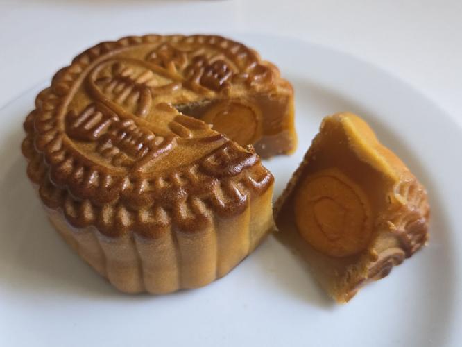 4 must-try mooncakes in the GTA for Mid-Autumn Festival