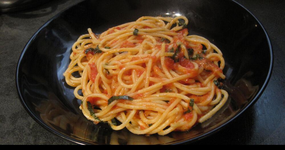 Scarpetta’s spaghetti with tomato & basil